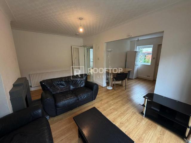 4 bedroom house to rent