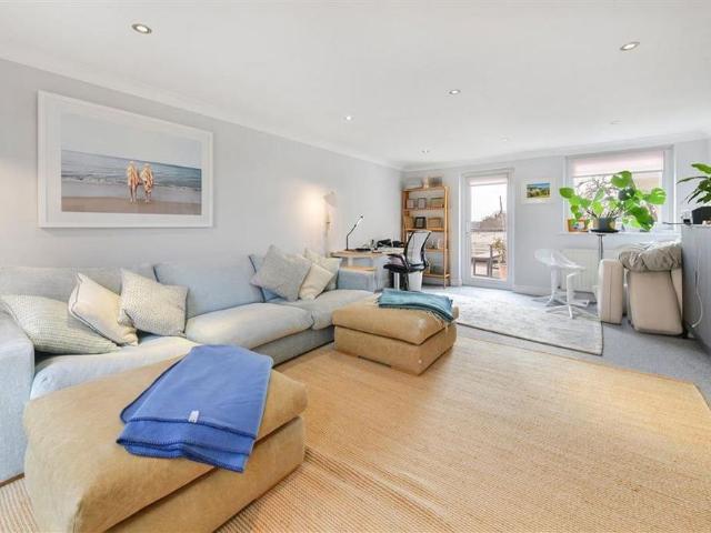 4 bedroom house to rent