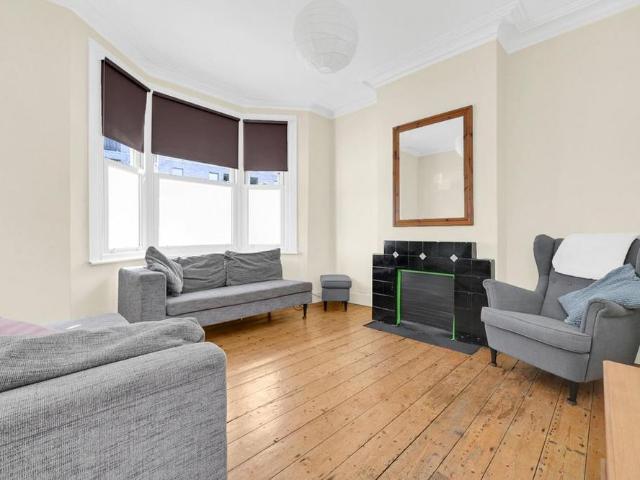 4 bedroom house to rent