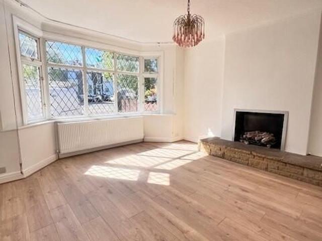 4 bedroom house to rent