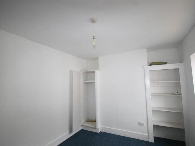 4 bedroom house to rent
