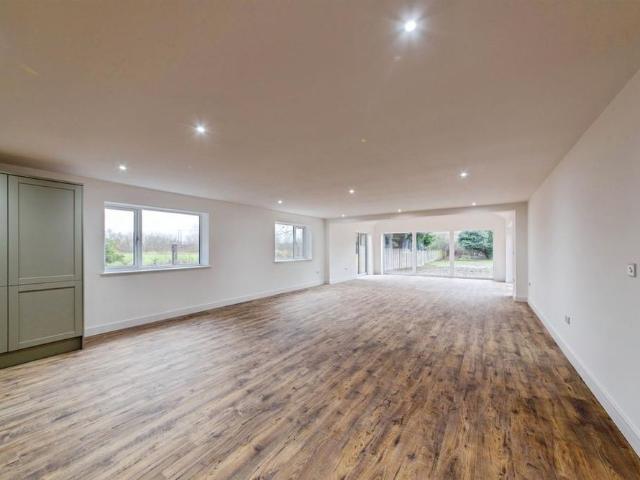 4 bedroom house to rent