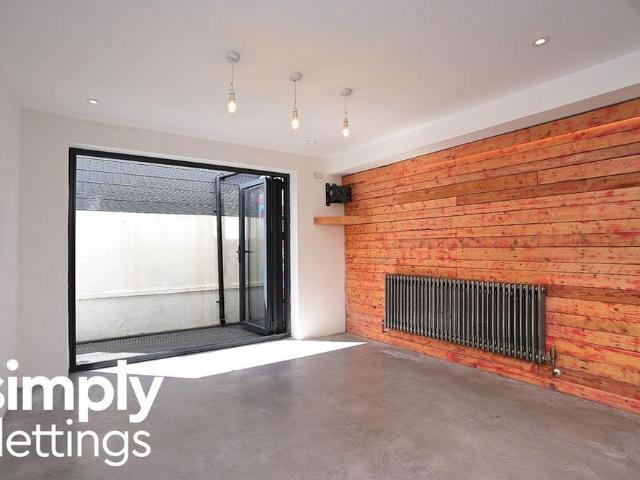 4 bedroom house to rent
