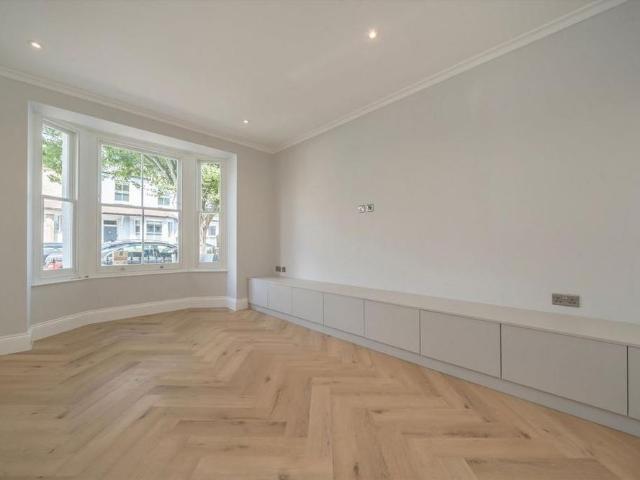 4 bedroom house to rent
