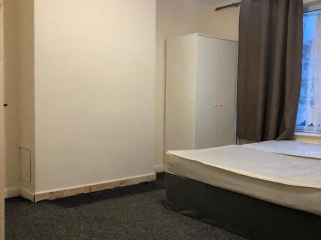 4 bedroom house to rent