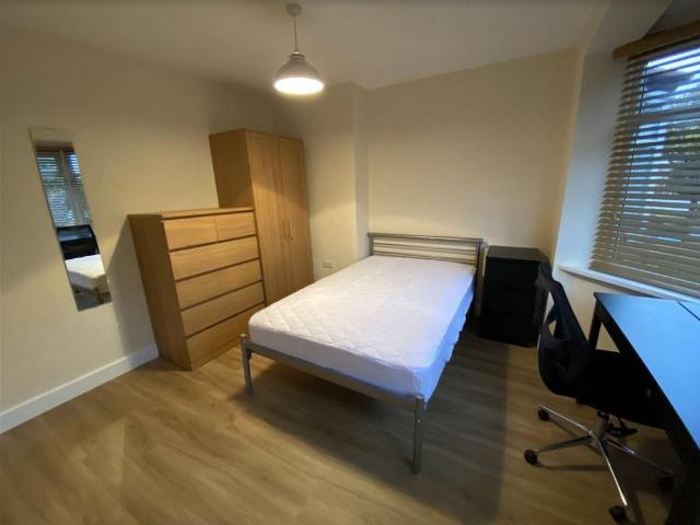 4 bedroom house to rent