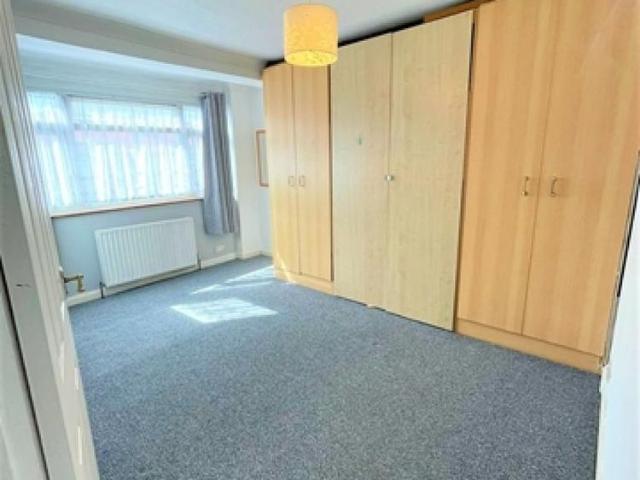 4 bedroom house to rent