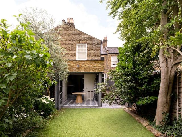4 bedroom house to rent