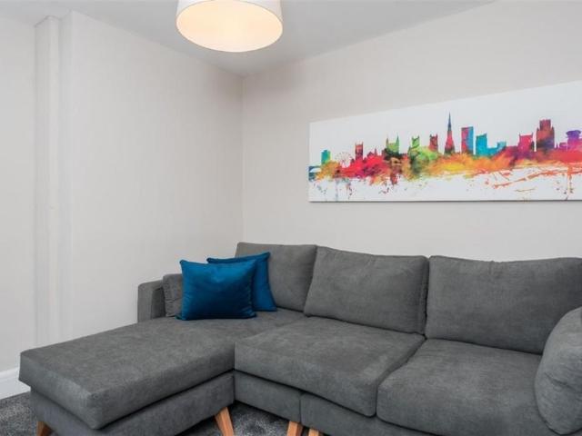 4 bedroom house to rent