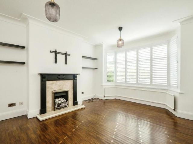 4 bedroom house to rent