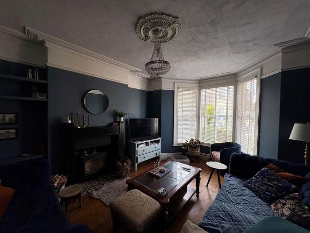 4 bedroom house to rent