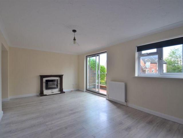 4 bedroom house to rent
