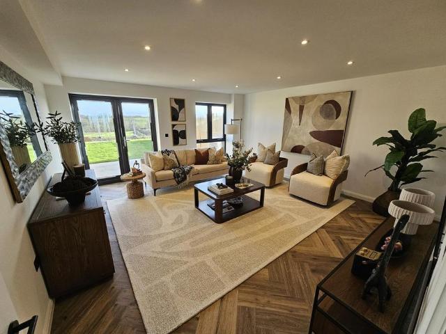 4 bedroom house to rent