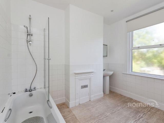 4 bedroom house to rent