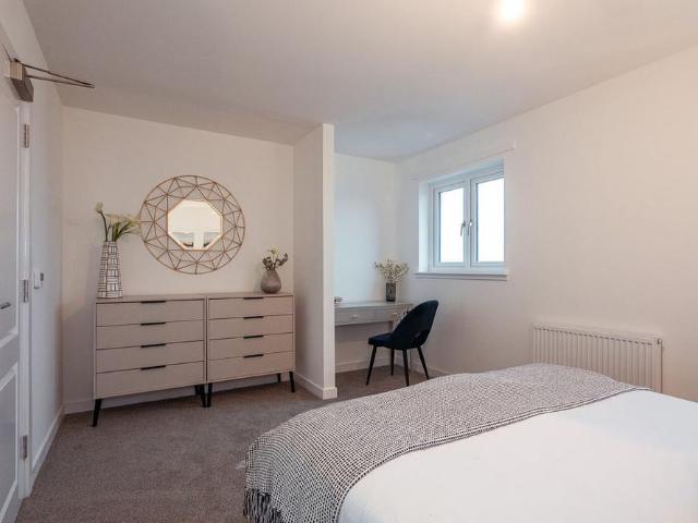 4 bedroom house to rent