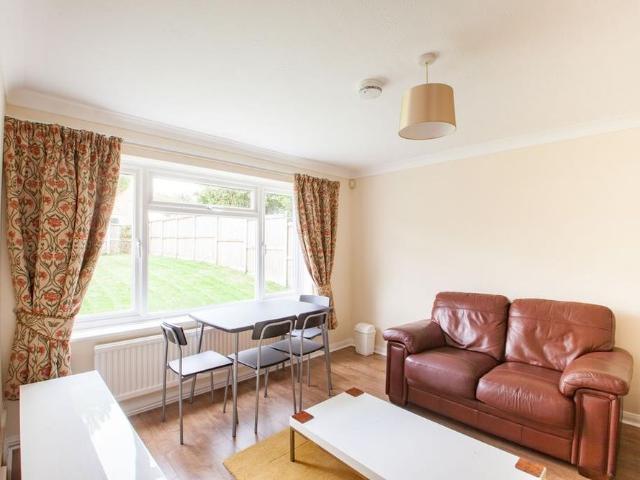 4 bedroom house to rent