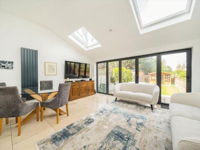 4 bedroom house to rent