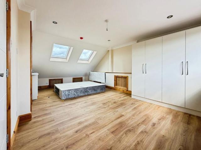 4 bedroom house to rent