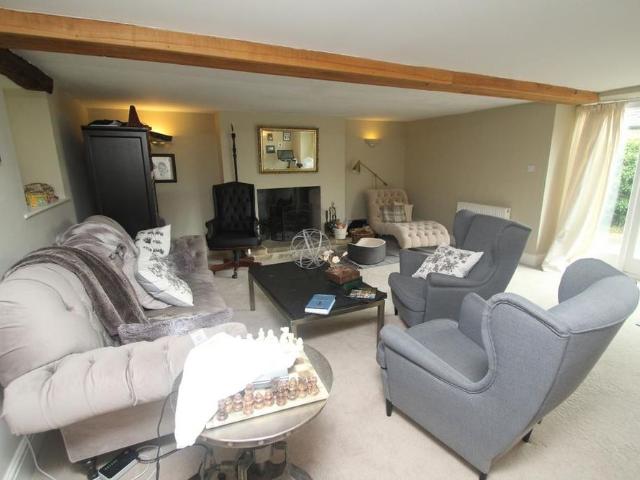 4 bedroom house to rent