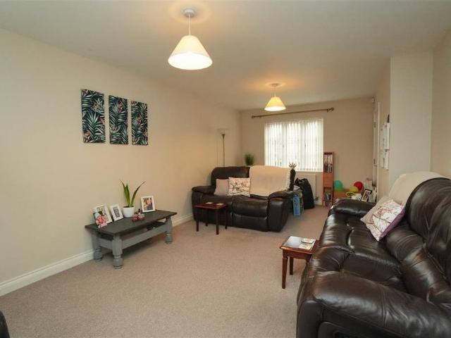 4 bedroom house to rent