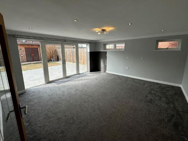 4 bedroom house to rent