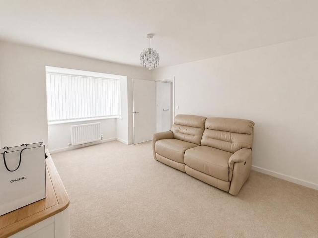 4 bedroom house to rent