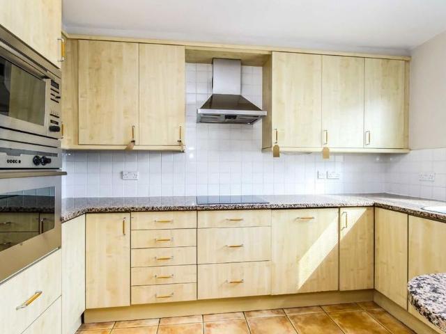 4 bedroom house to rent