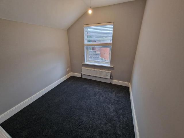 4 bedroom house to rent