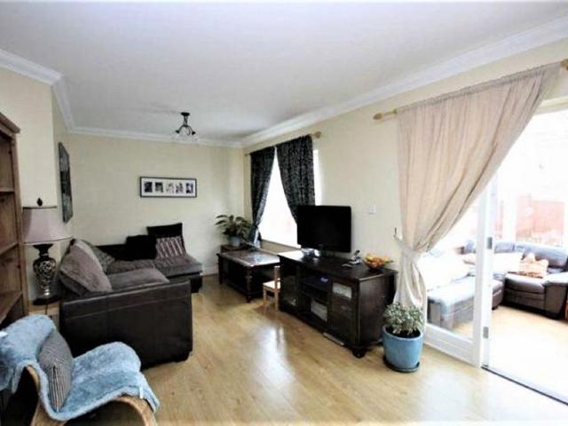 4 bedroom house to rent