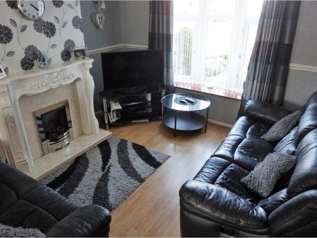 4 bedroom house to rent
