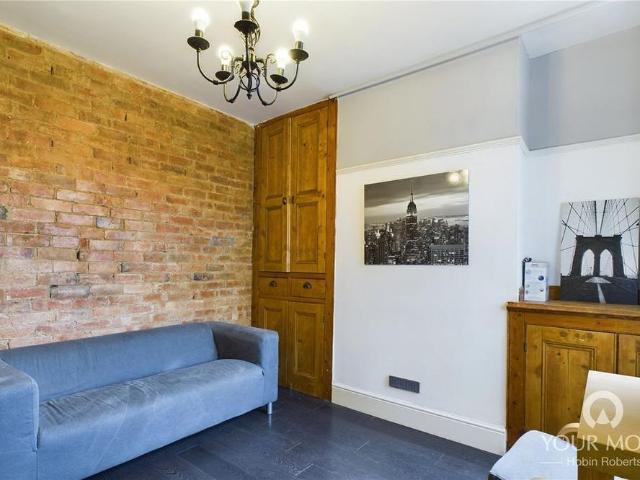 4 bedroom house to rent