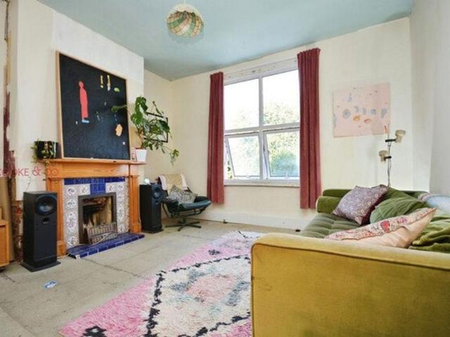 4 bedroom house to rent