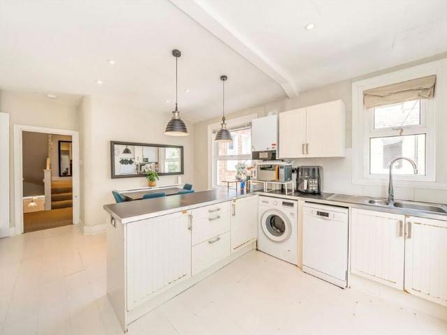 4 bedroom house to rent