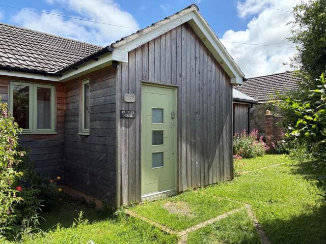 4 bedroom house to rent