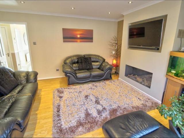 4 bedroom house to rent
