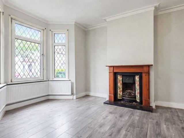 4 bedroom house to rent