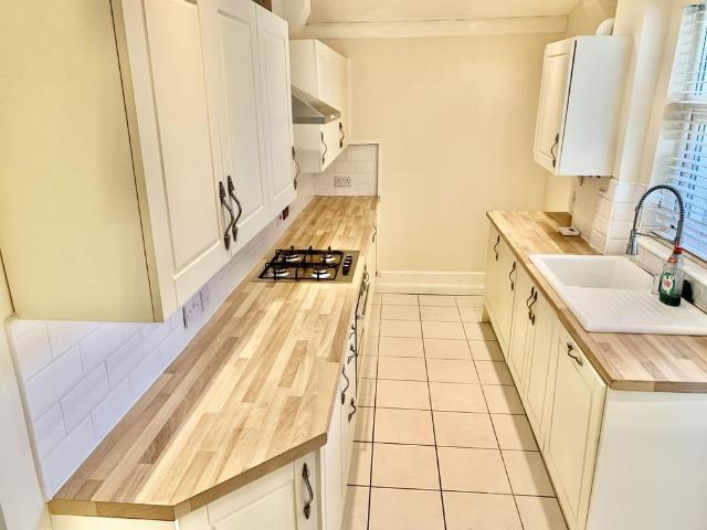 4 bedroom house to rent