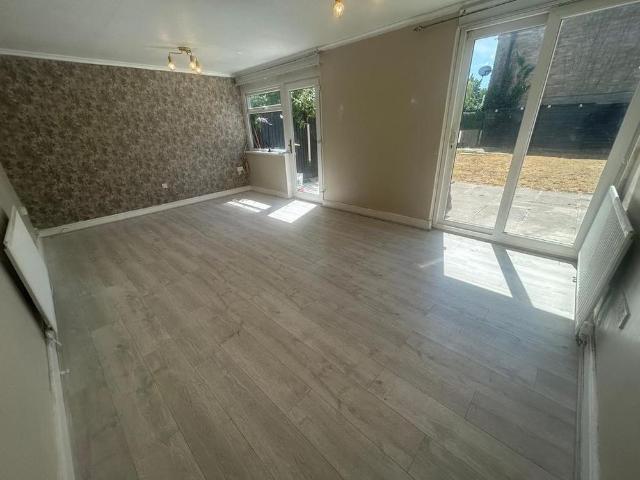 4 bedroom house to rent