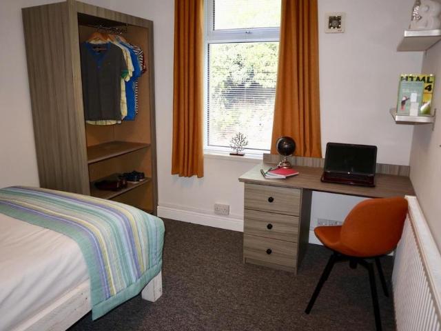 4 bedroom house to rent