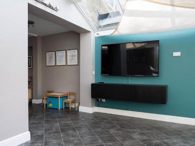 4 bedroom house to rent
