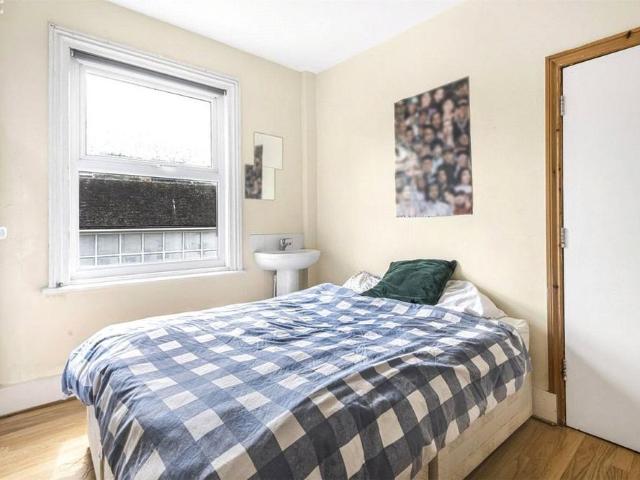 4 bedroom house to rent