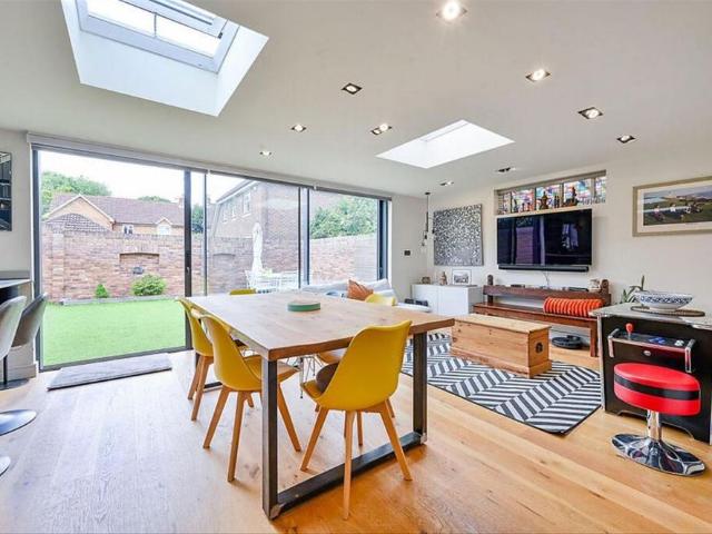 4 bedroom house to rent