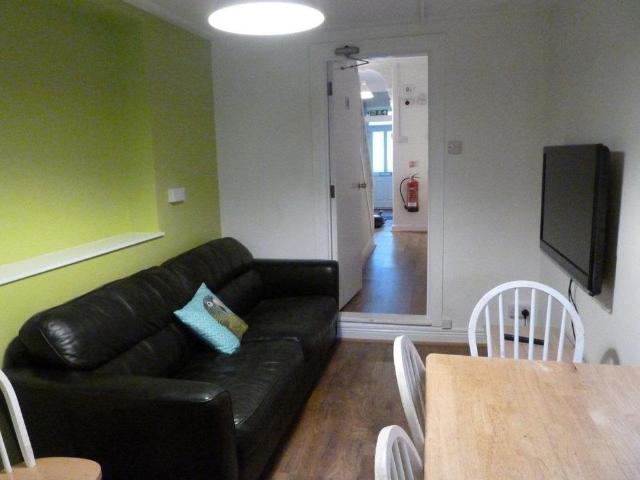 4 bedroom house to rent