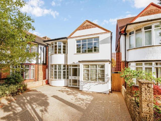 4 bedroom house to rent