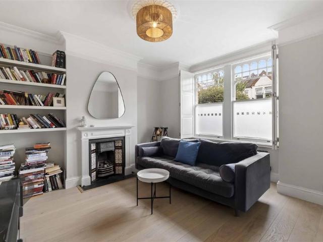 4 bedroom house to rent