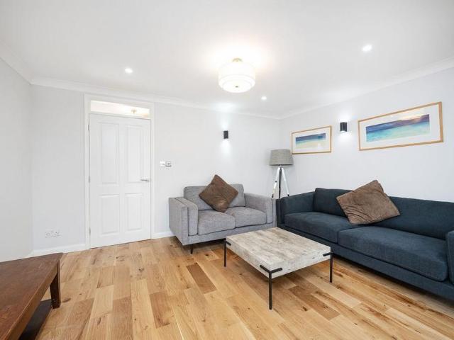 4 bedroom house to rent