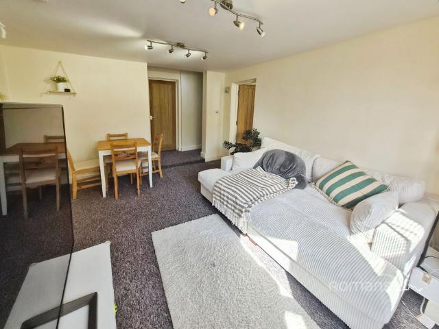 4 bedroom house to rent