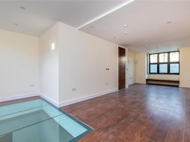 4 bedroom house to rent
