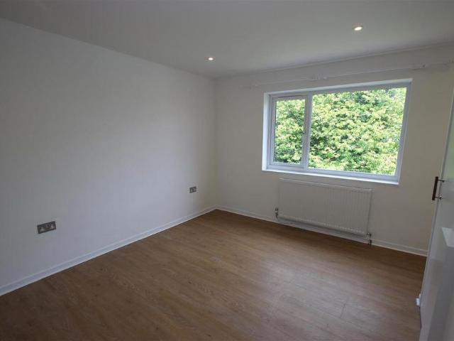 4 bedroom house to rent