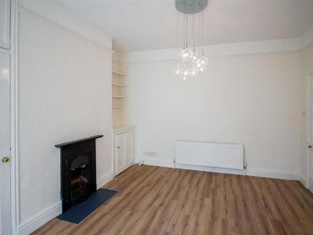 4 bedroom house to rent